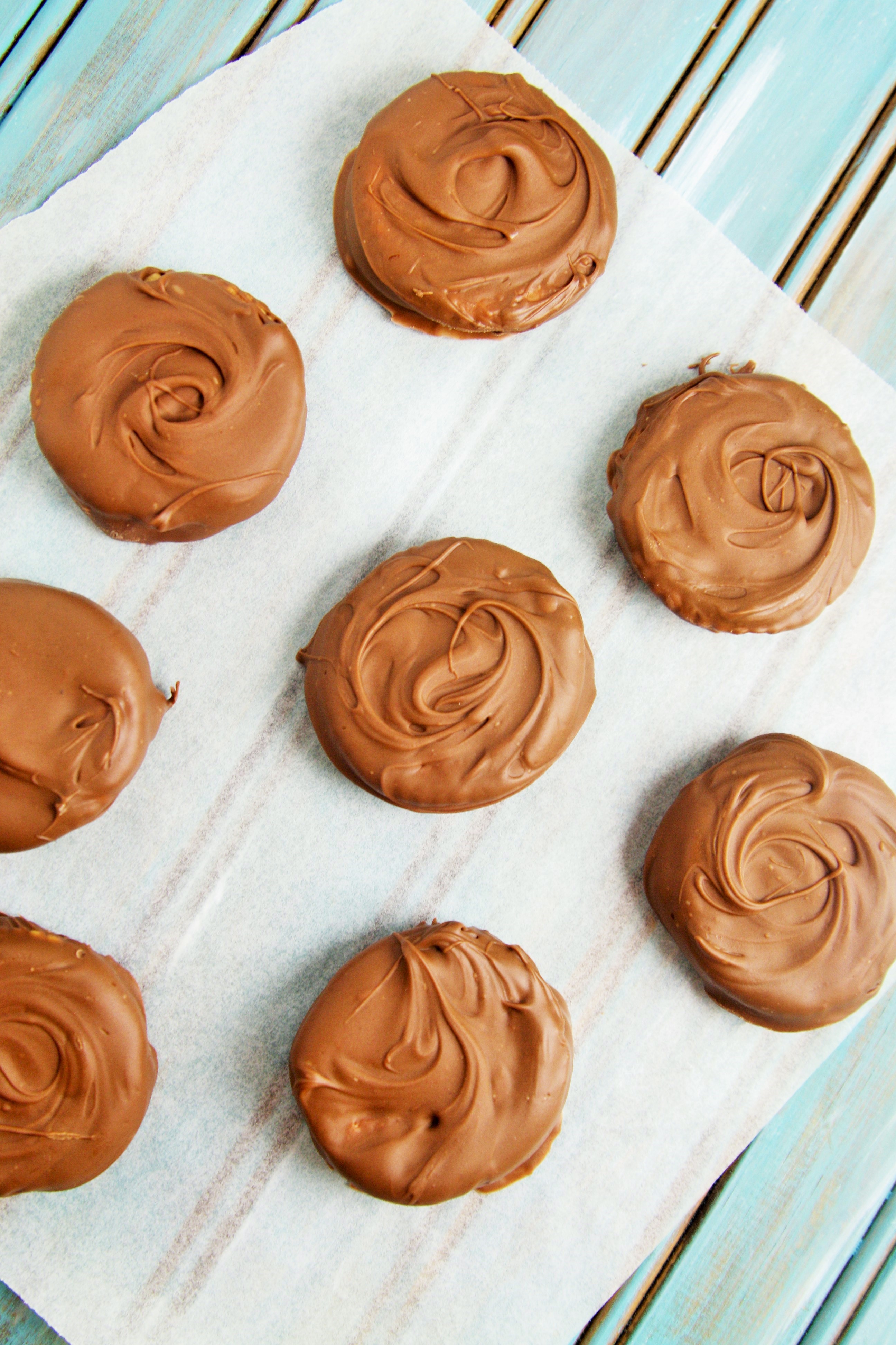 chocolate-peanut-butter-cracker-stacks-1 – The Tasty Bite
