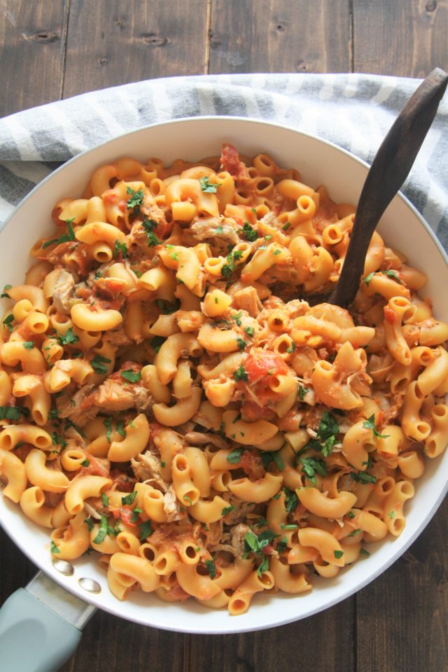 Creamy Chicken Tinga Pasta – The Tasty Bite