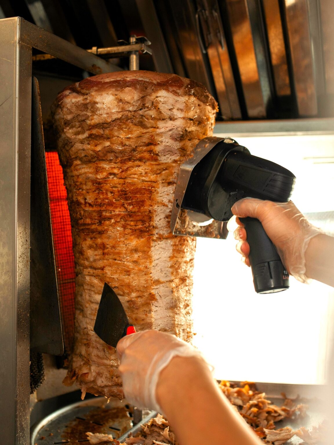 Doner (Döner) Kebab vs. Gyro: What’s the Difference? – The Tasty Bite