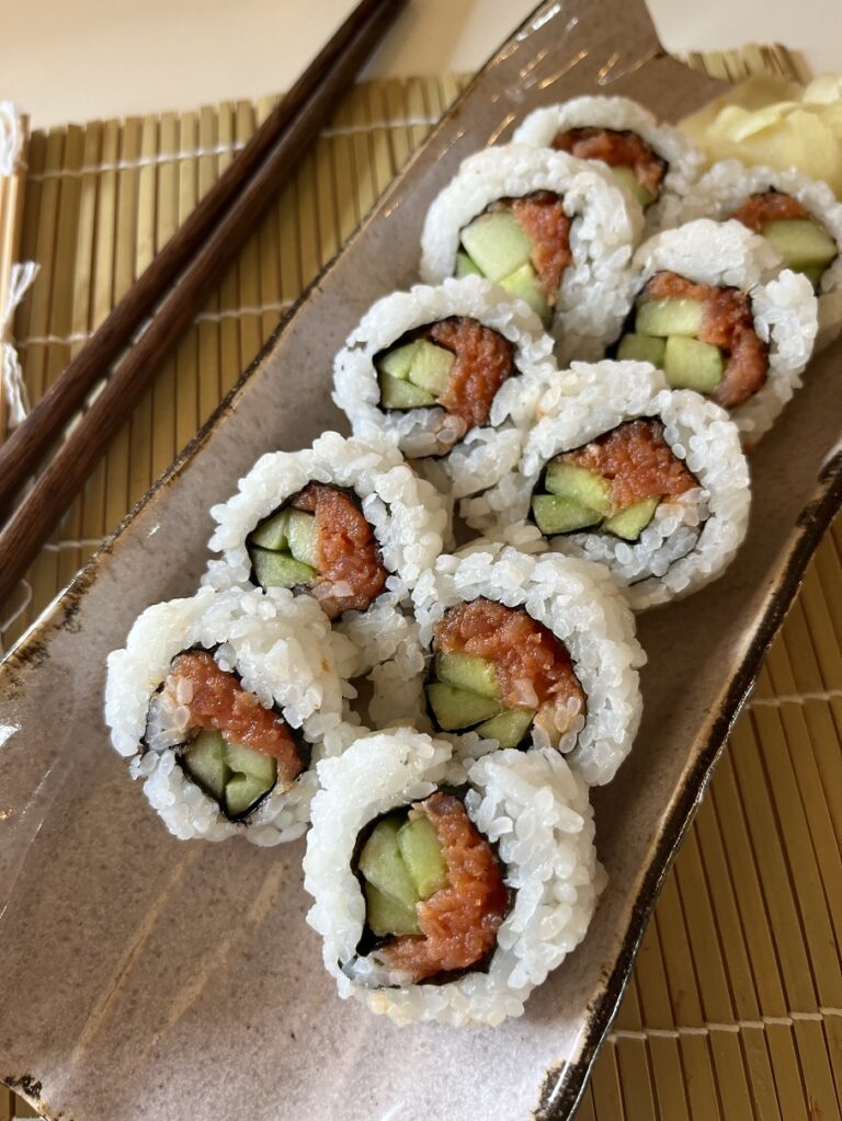 Easy Spicy Salmon and Cucumber Sushi Roll Recipe – The Tasty Bite