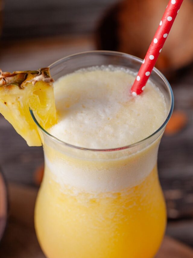 Copycat Cheddar’s Painkiller Cocktail Drink Recipe – The Tasty Bite